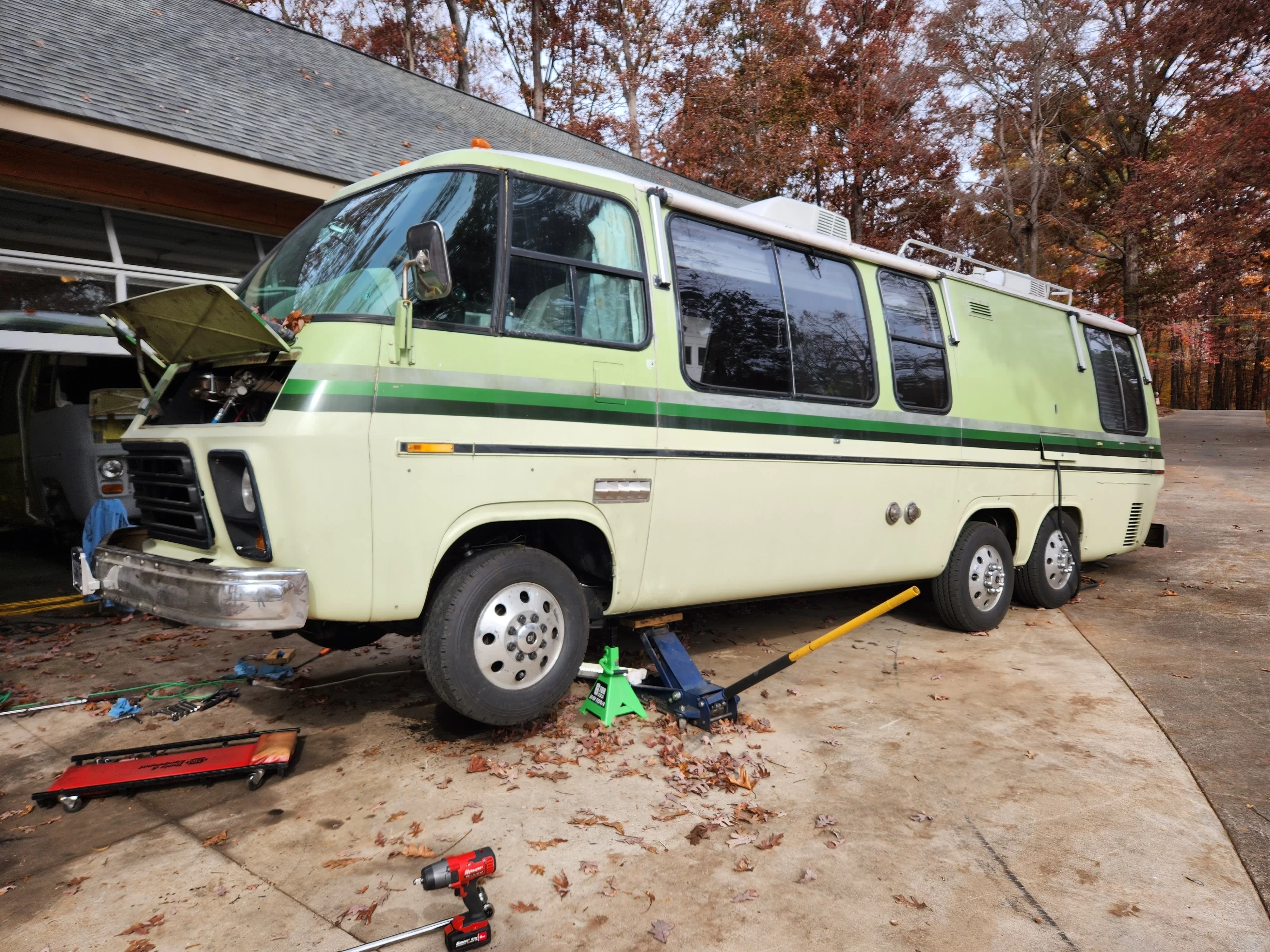 front | The GMC Motorhome Forum